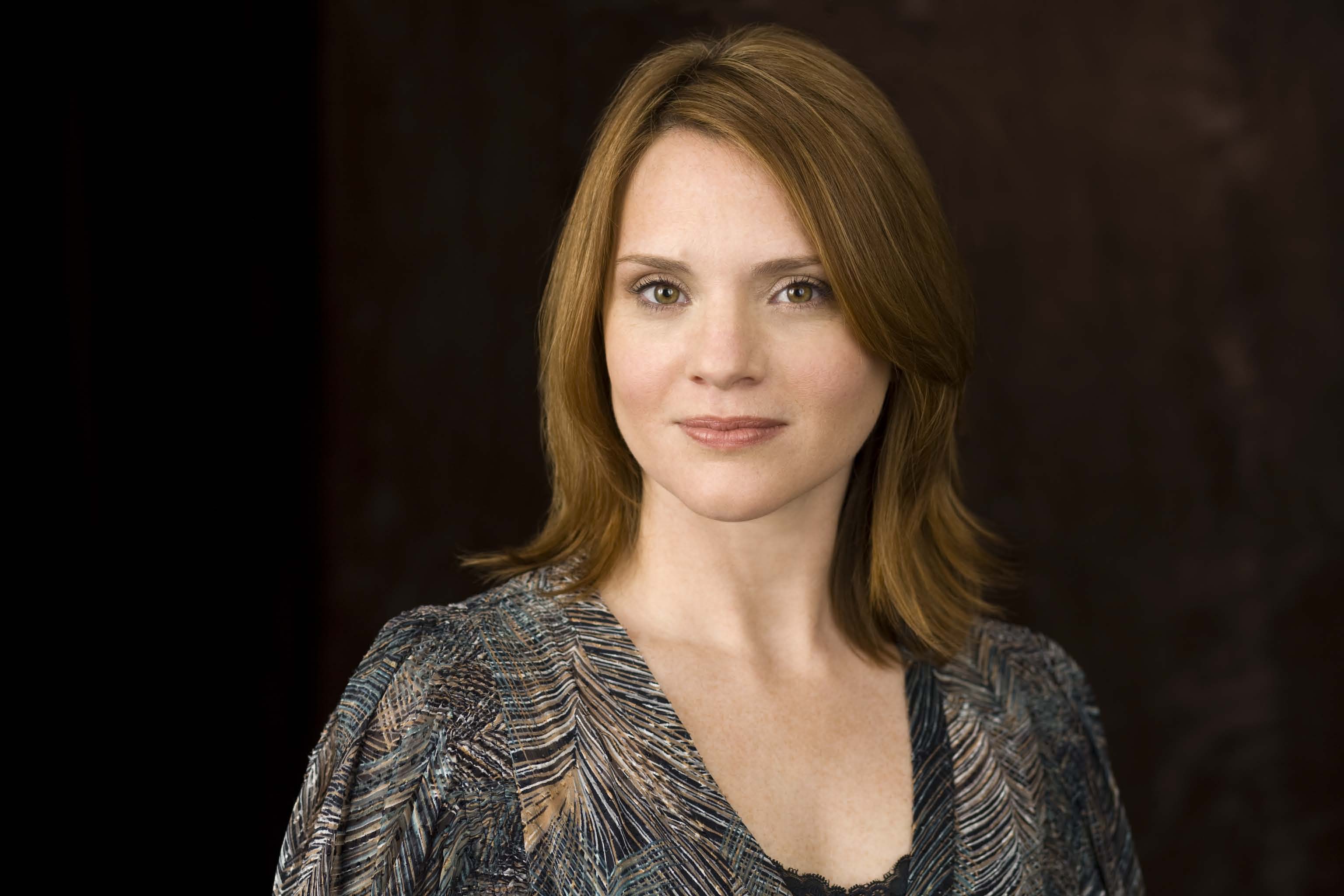 JENNIFER LAURA THOMPSON: MAKING HER MARK ON BROADWAY – Master Chat